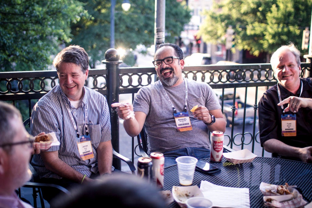 5 Developers Explain Why They Attend ApacheCon - Linux.com